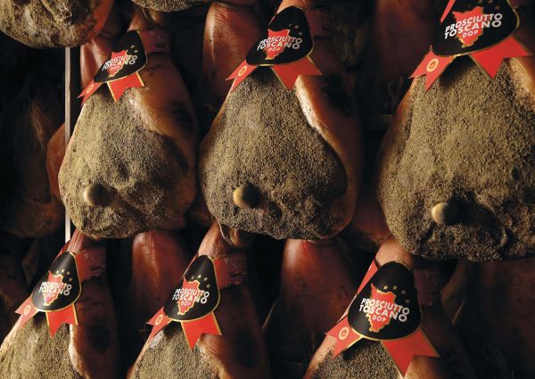 Tuscany, a big region with great food specialties - Italianfood.net