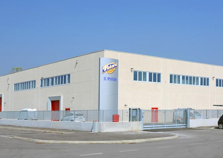 Patarò, focus on typical ingredients and compostable packs ...