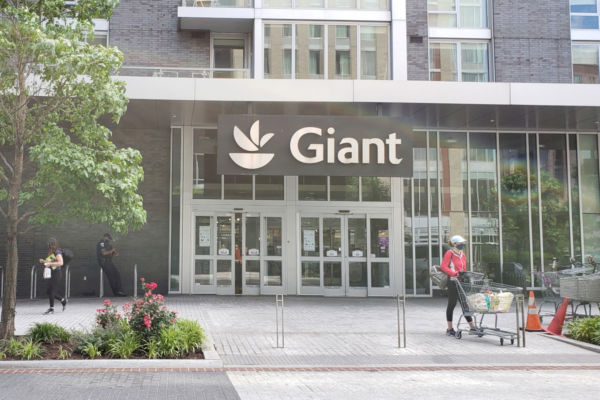 Looking for Italian products at Giant Supermarket - Italianfood.net